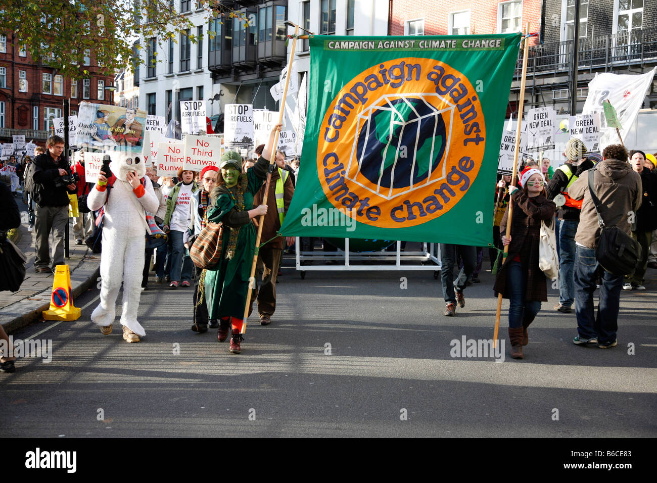 Campaign Against Climate Change, national climate march in London on ...