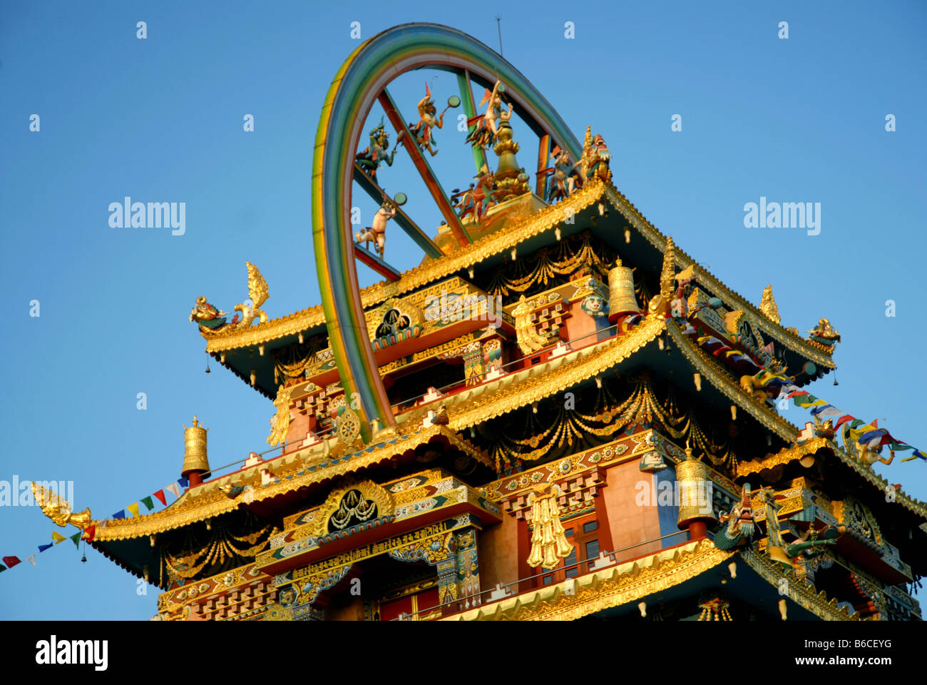 BUDDHIST GOLDEN TEMPLE IN BYLAKUPPE COORG KARNATAKA Stock Photo - Alamy