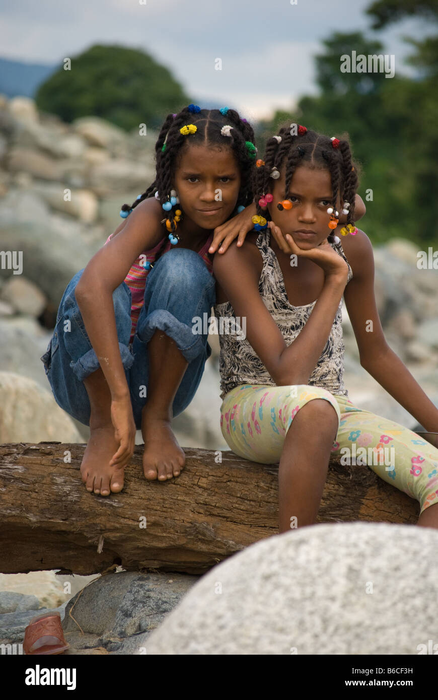 Happy sisterhood even in poverty Stock Photo - Alamy