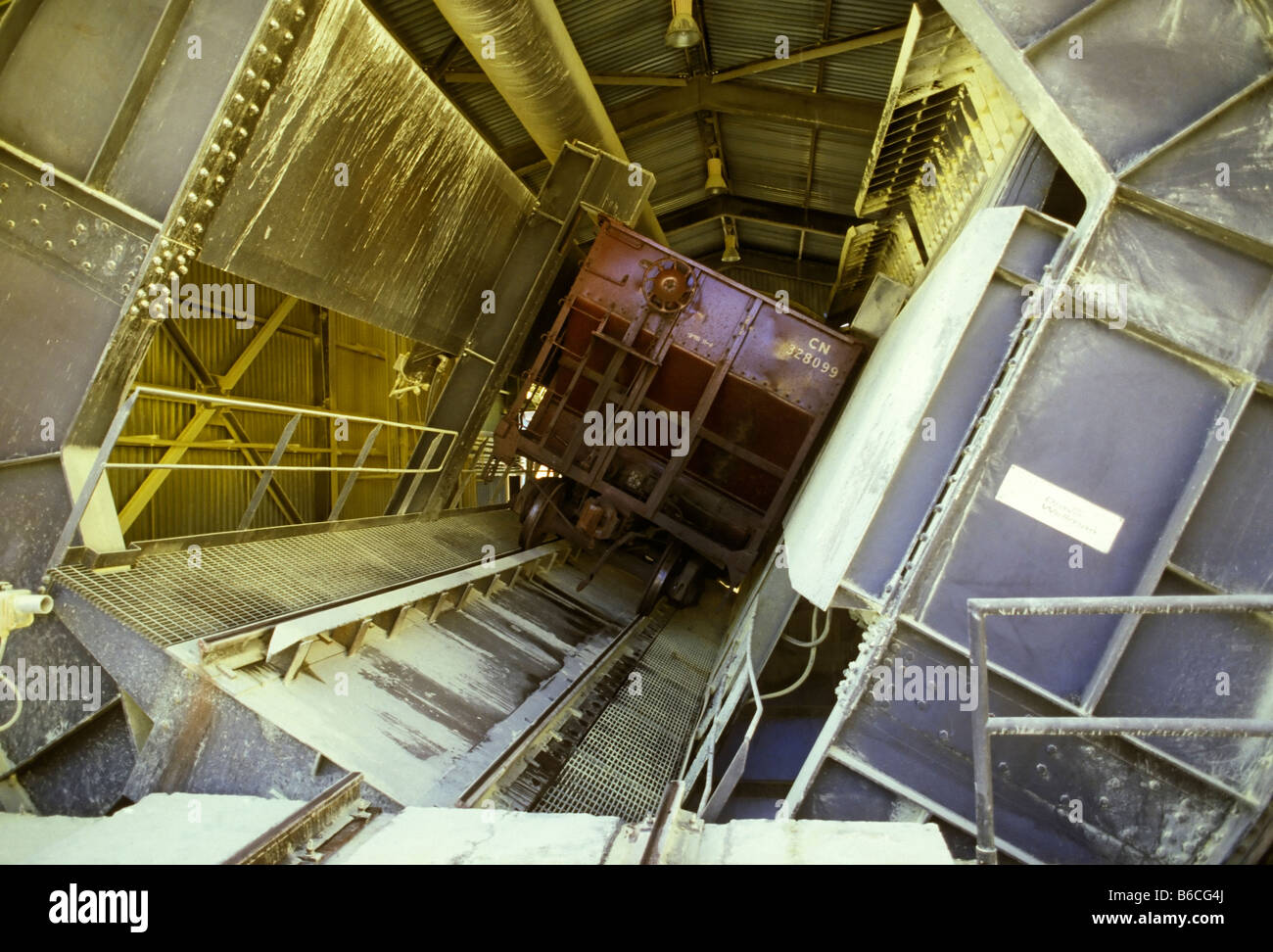 Yellow railcar hi-res stock photography and images - Alamy