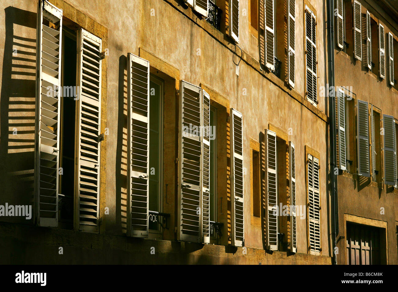Open shutters hi-res stock photography and images - Alamy