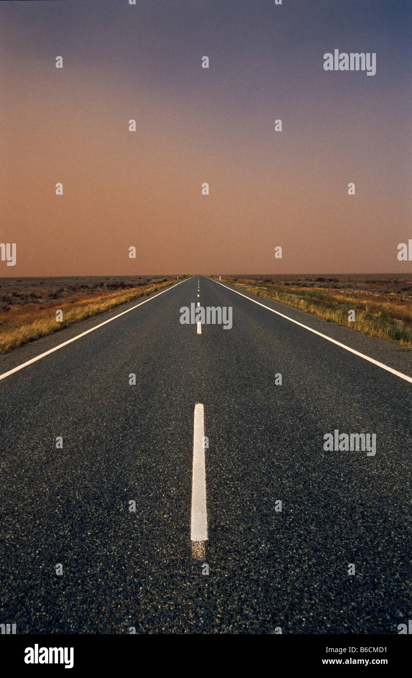 Dust storm in air over highway, outback Australia Stock Photo - Alamy