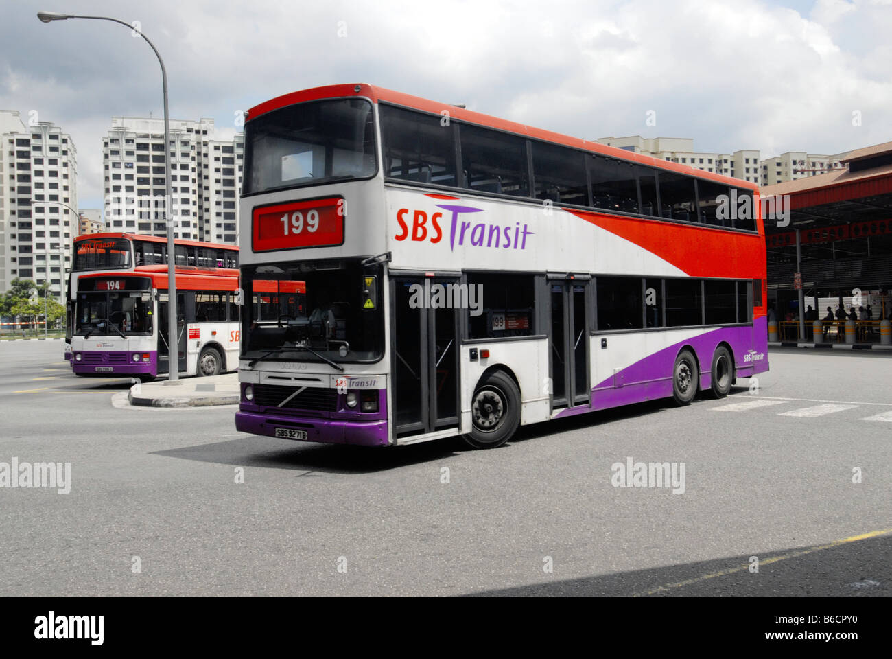 Singapore bus terminal hi-res stock photography and images - Alamy