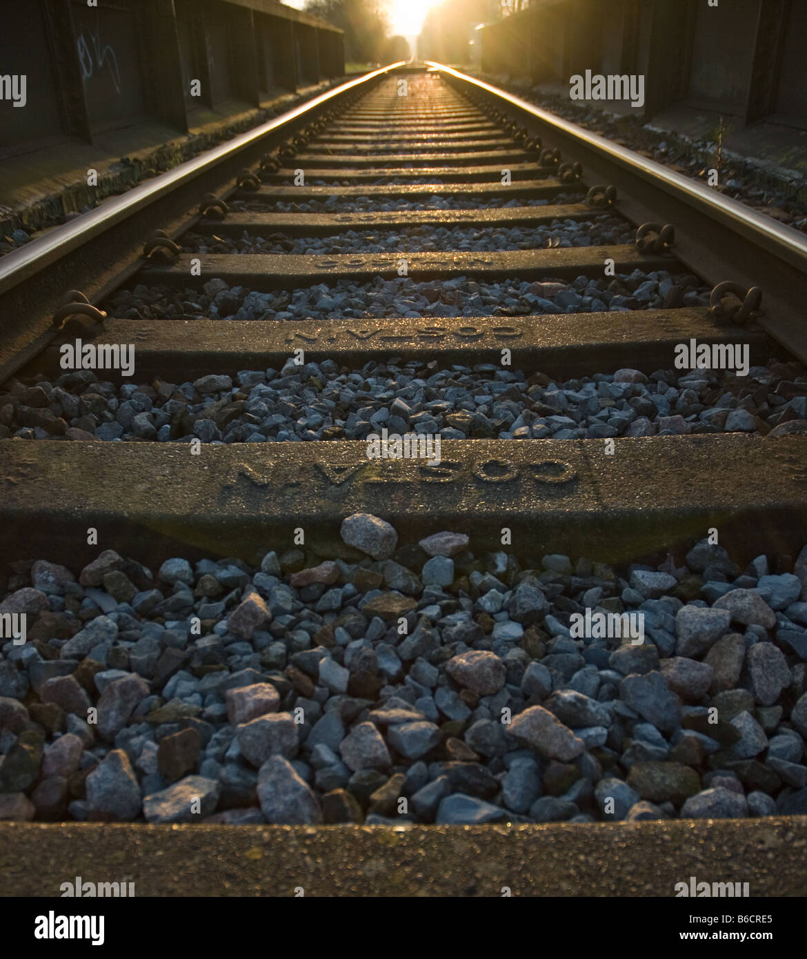 Railway line disappearing into distance hi-res stock photography and ...
