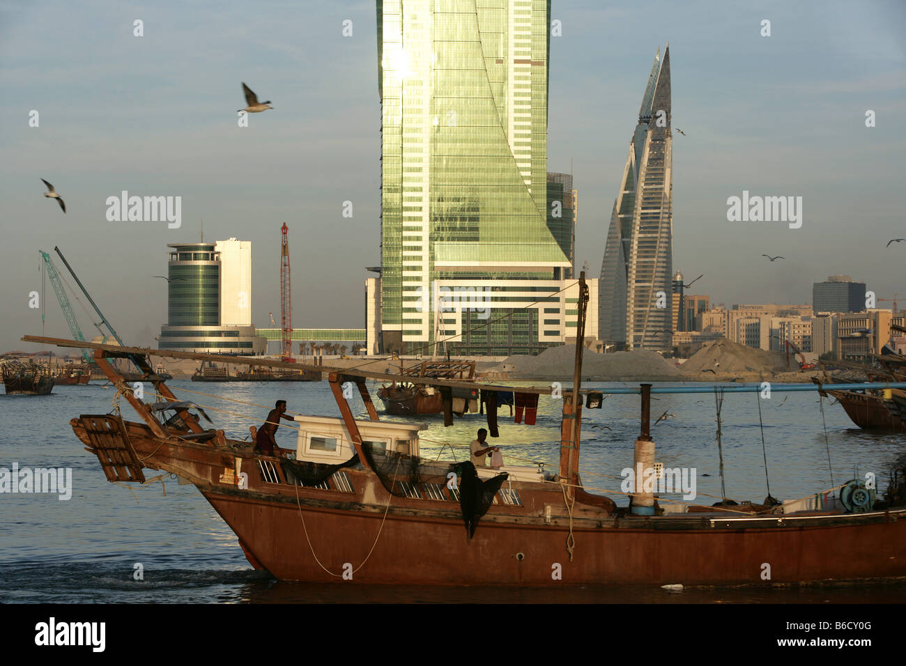Traditional boat of bahrain hi-res stock photography and images - Alamy
