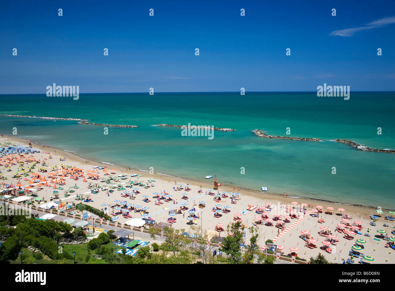 Horizontal beach riviera hi-res stock photography and images - Alamy