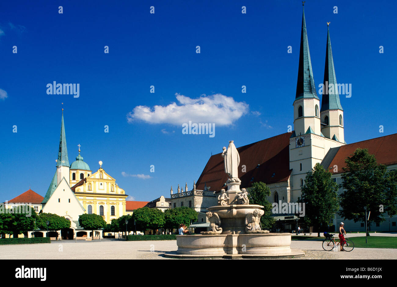 Church in town, Gnadenkapelle, Kapellplatz, Altotting, Upper Bavaria ...