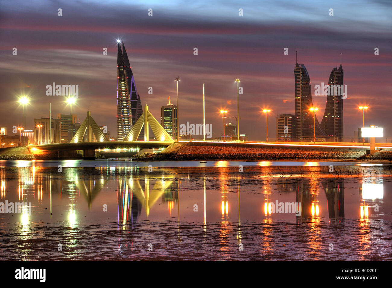 Bahrain Skyline Stock Photos & Bahrain Skyline Stock Images - Alamy