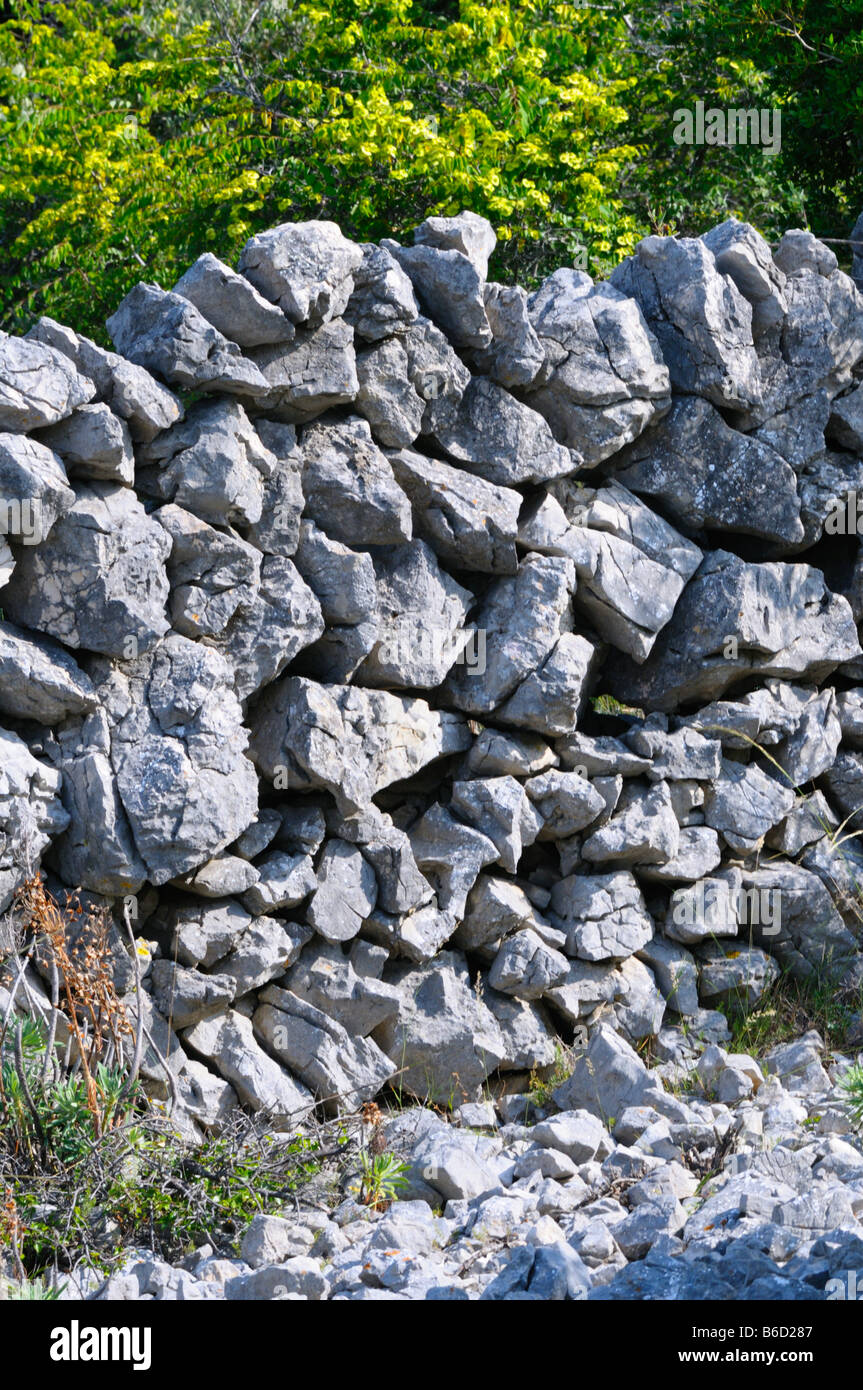 Cropped stone walls architecture hi-res stock photography and images ...