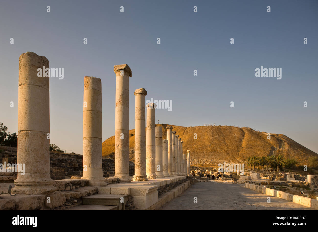 Beit shean palladius street hi-res stock photography and images - Alamy