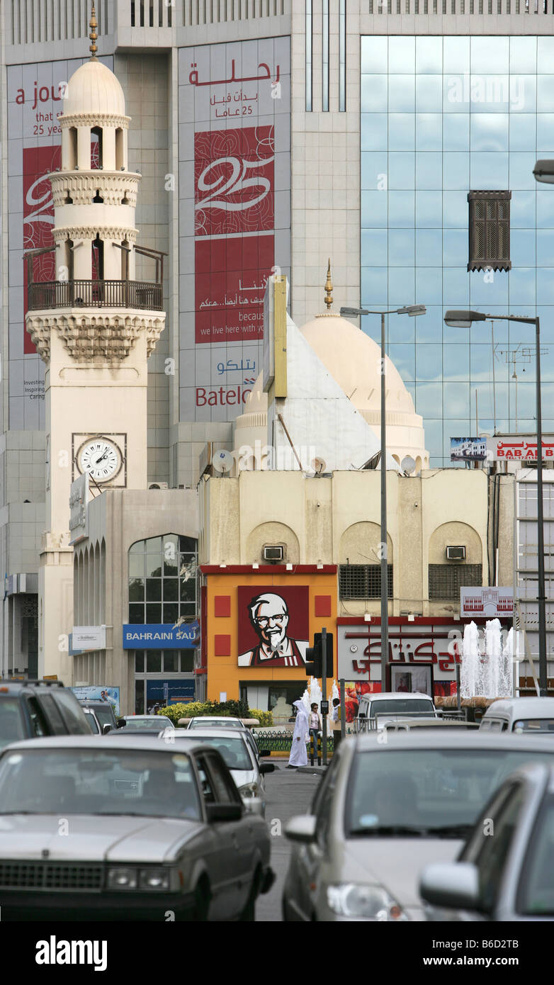 BRN, Bahrain: street traffic in Manama Stock Photo - Alamy