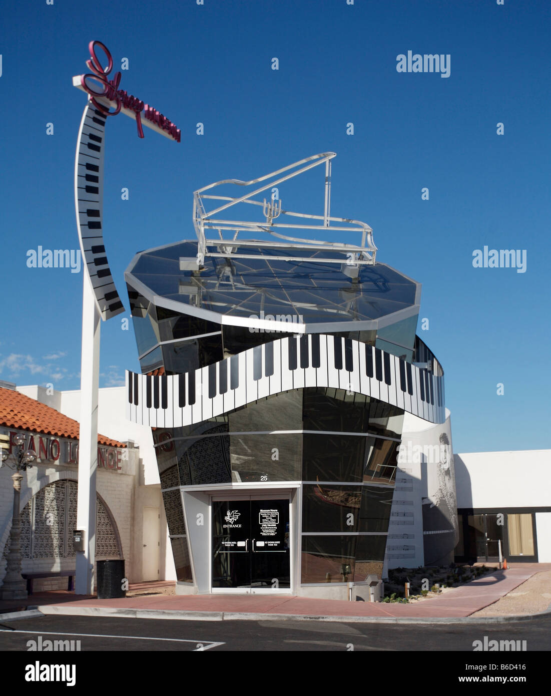 Liberace Museum High Resolution Stock Photography and Images - Alamy