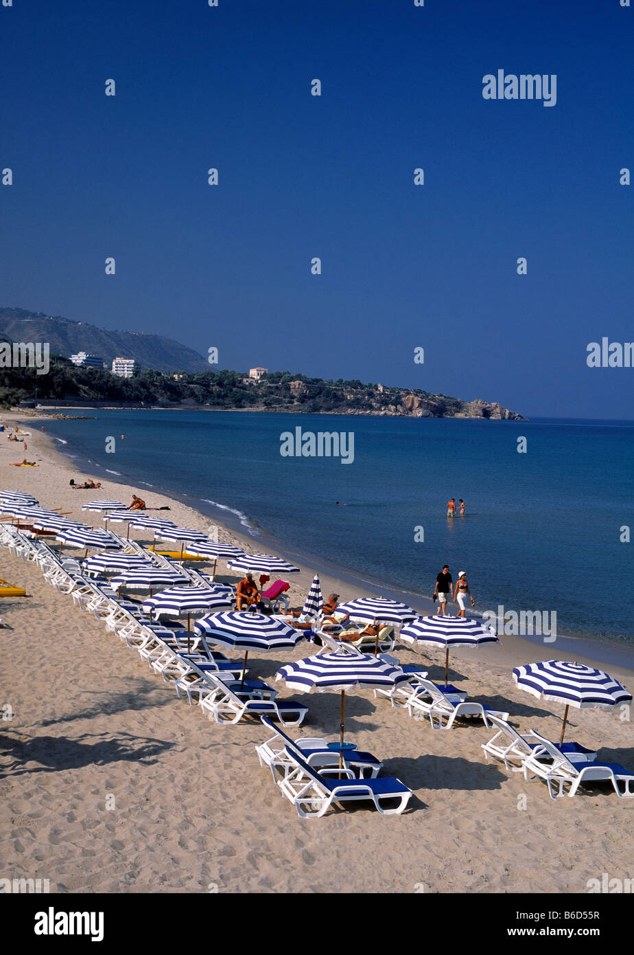 Sicily, Cefalu, Beach Stock Photo - Alamy