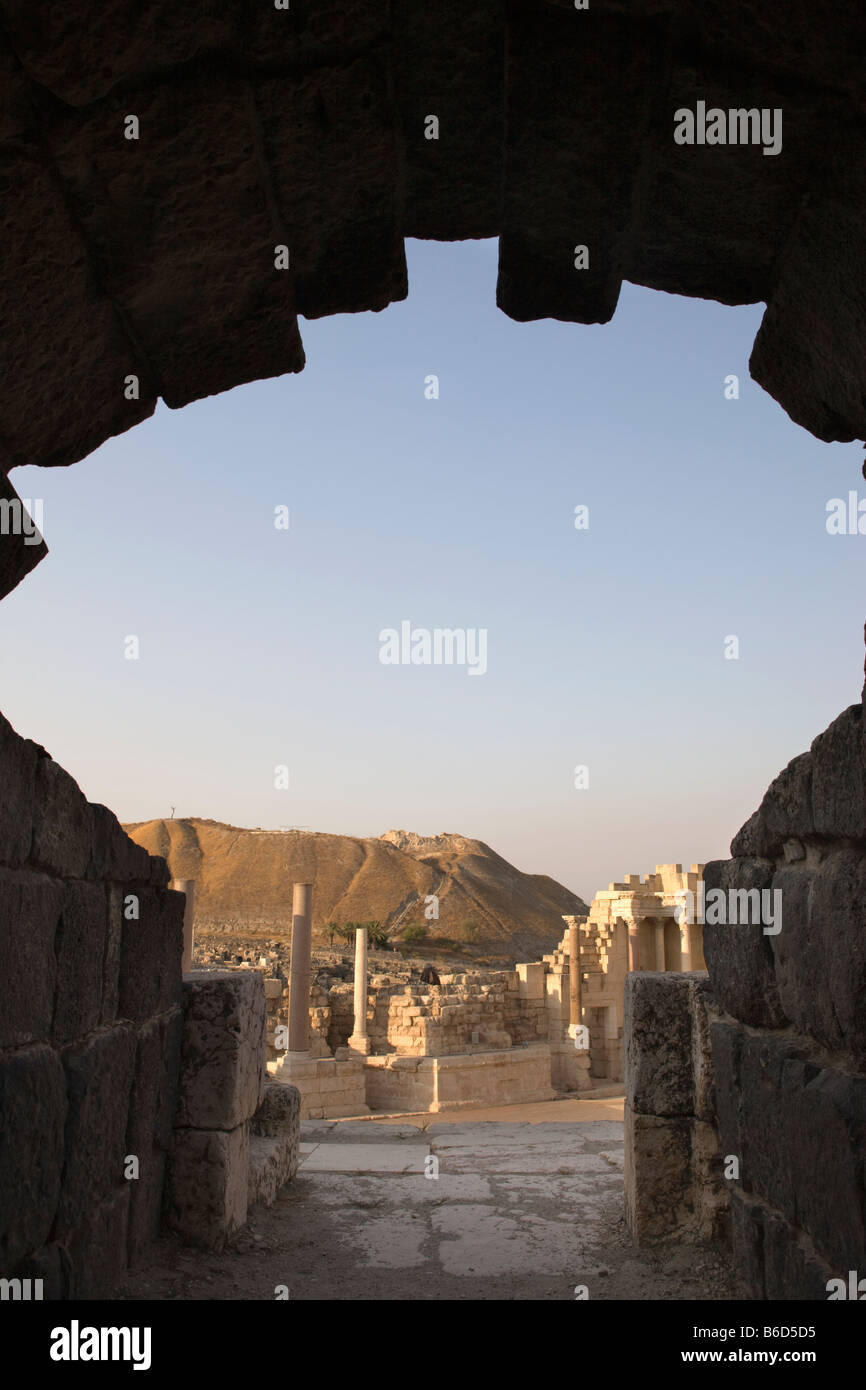 ROMAN THEATER ARENA RUINS TEL BEIT SHEAN NATIONAL PARK ISRAEL Stock ...