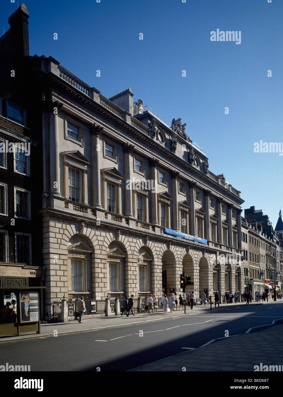 Strand house hi-res stock photography and images - Alamy