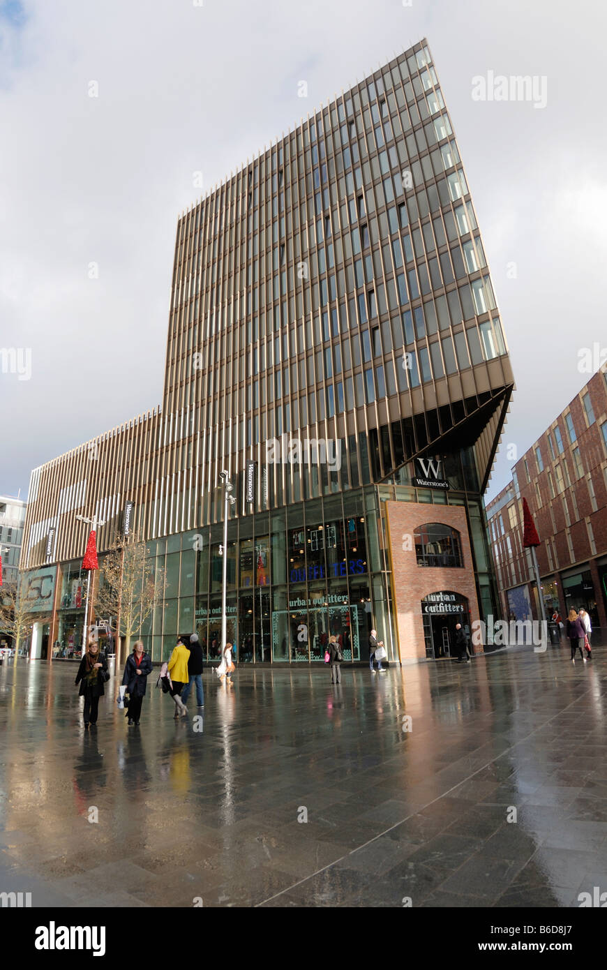 Paradise street area liverpool one hi-res stock photography and images ...