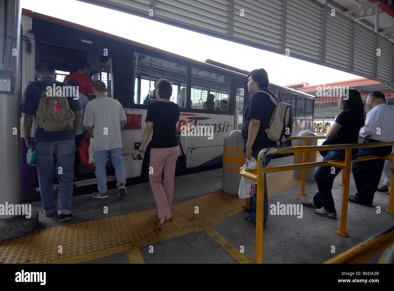 Singapore bus terminal hi-res stock photography and images - Alamy