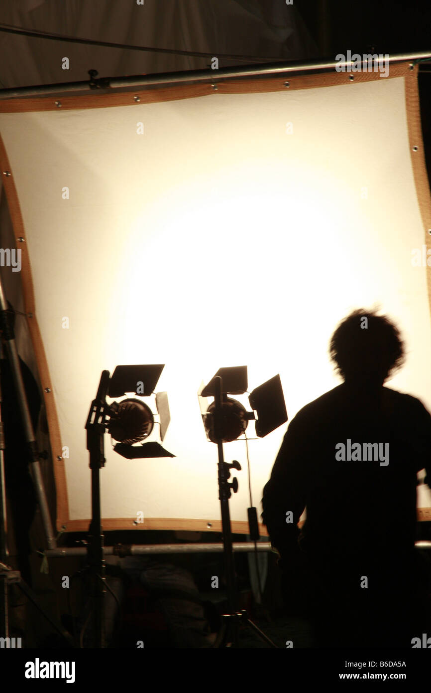 Film set diffuser hi-res stock photography and images - Alamy