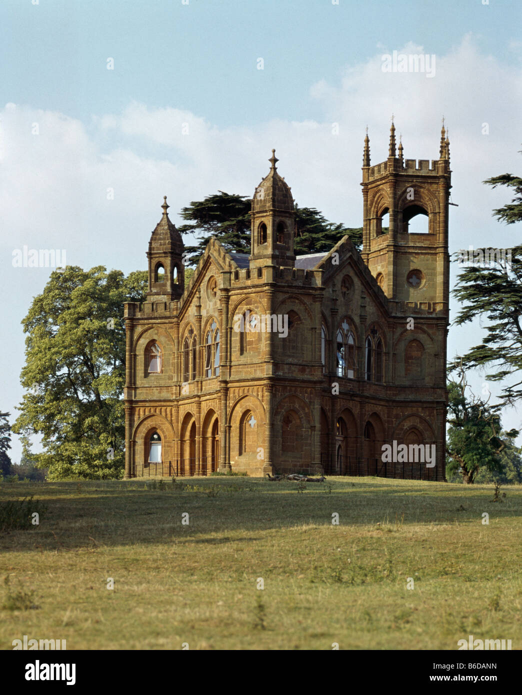 Gothic temple stowe hi-res stock photography and images - Alamy