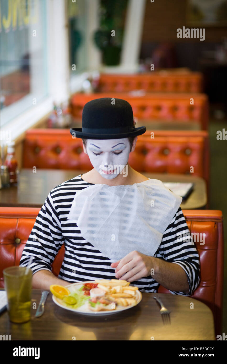 Black thought perform hi-res stock photography and images - Alamy