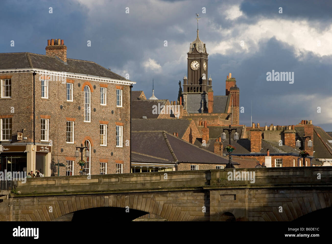 York Ouse River quays riverside Ouse Bridge York Magistrates Court ...