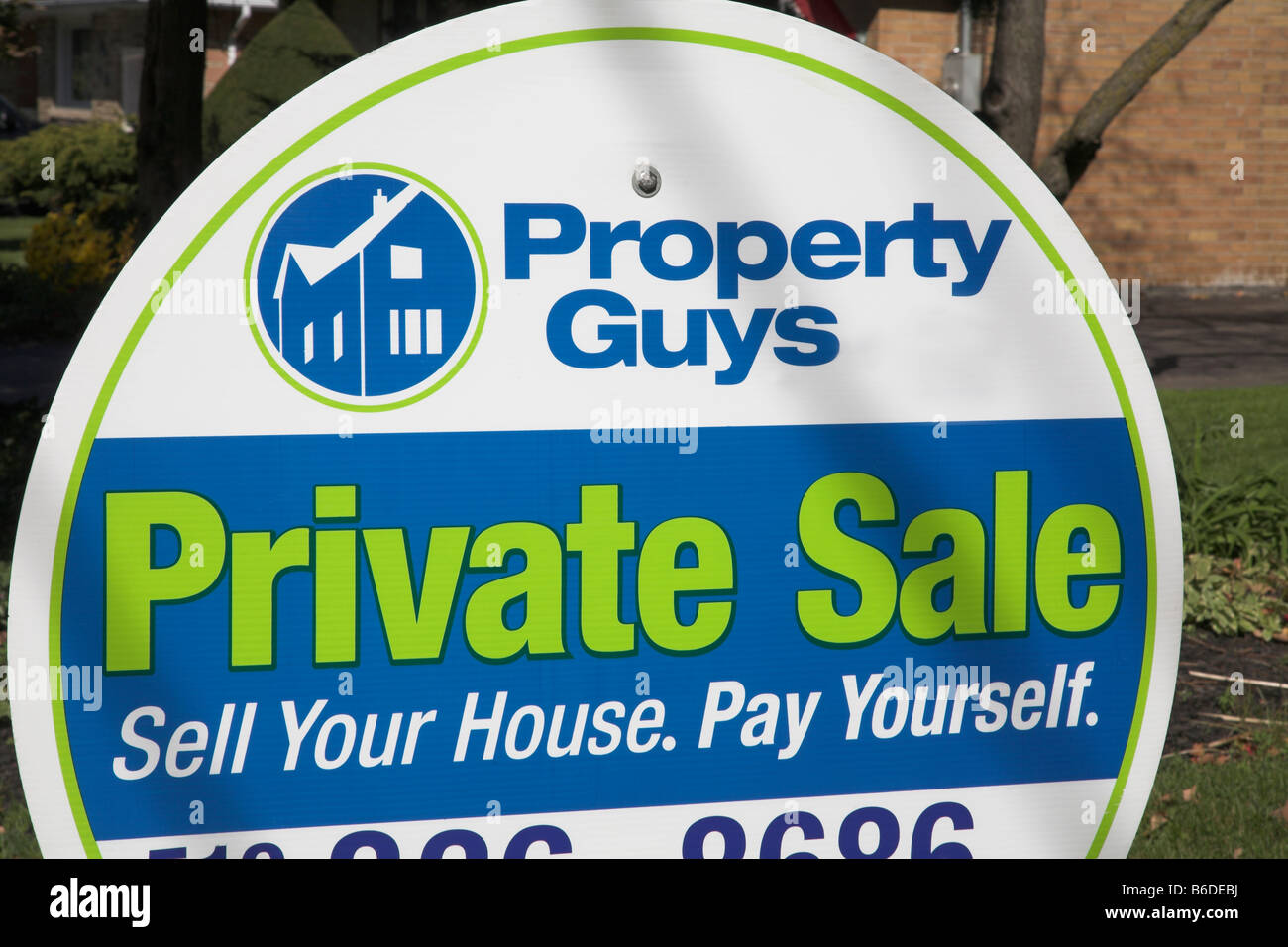Property private sale sign Stock Photo - Alamy