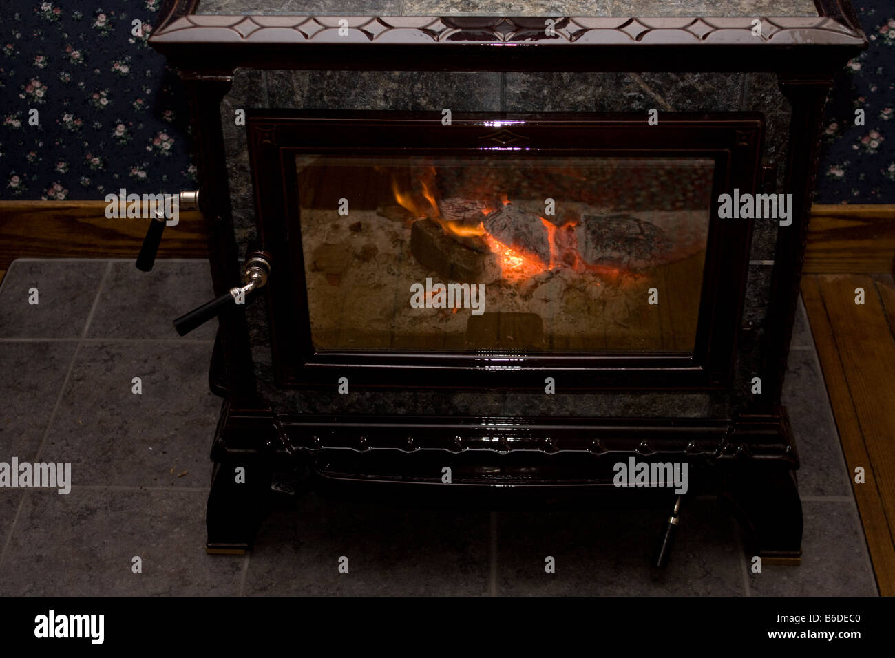 Fuel efficient stove hi-res stock photography and images - Alamy