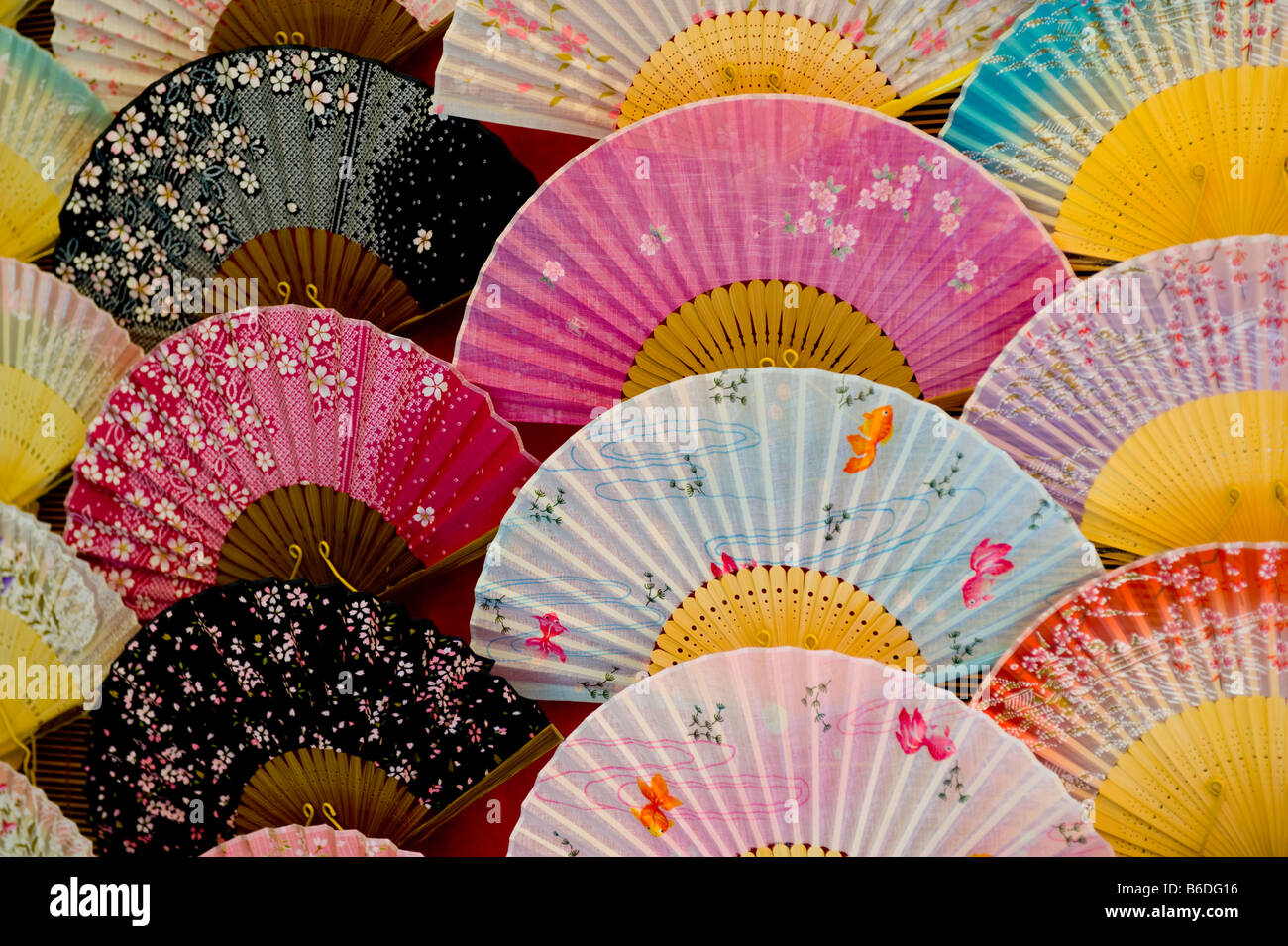 Traditional fans on display in a shop in Chawan zaka Teapot Lane in ...