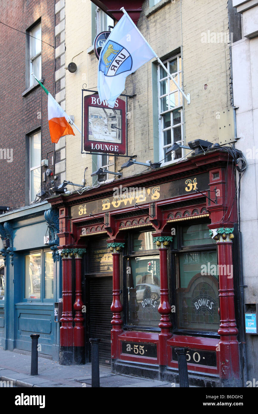A pub in the city of Dublin in the Republic of Ireland Stock Photo - Alamy