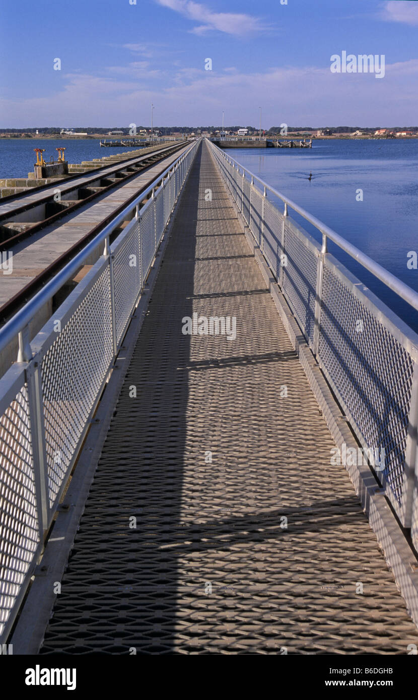 Goolwa Barrage, separating fresh water in Lake Alexandrina from ...