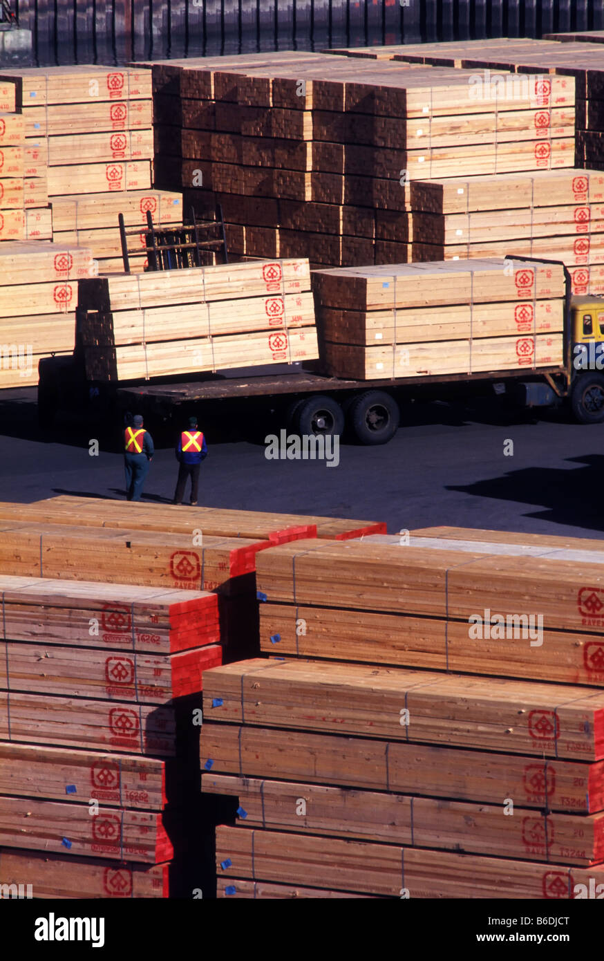 Being loaded onto hi-res stock photography and images - Alamy