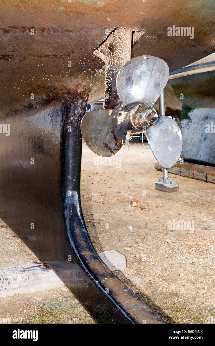 Propeller screw hi-res stock photography and images - Alamy