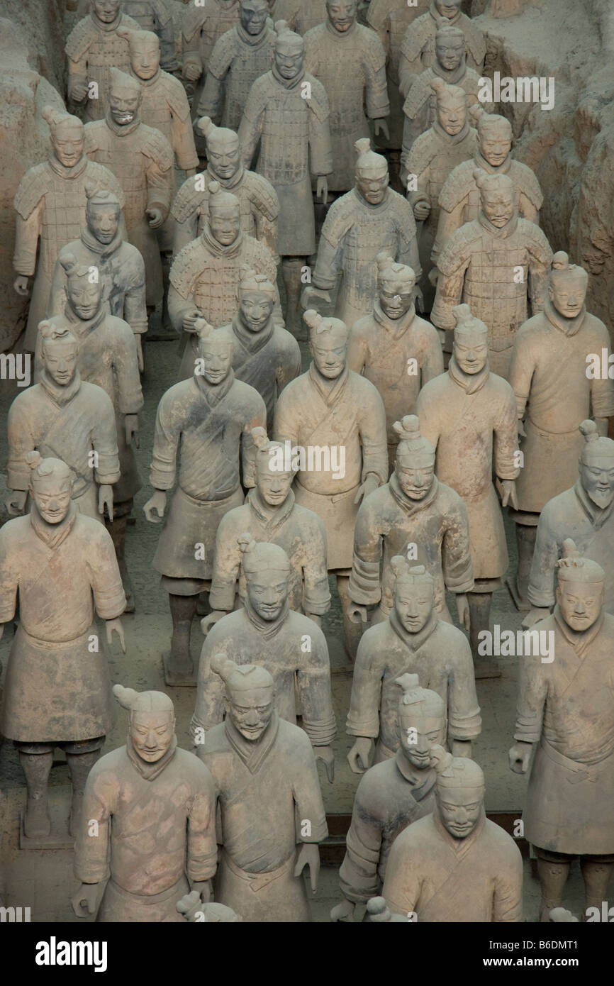 Chinese soldiers statues hi-res stock photography and images - Alamy
