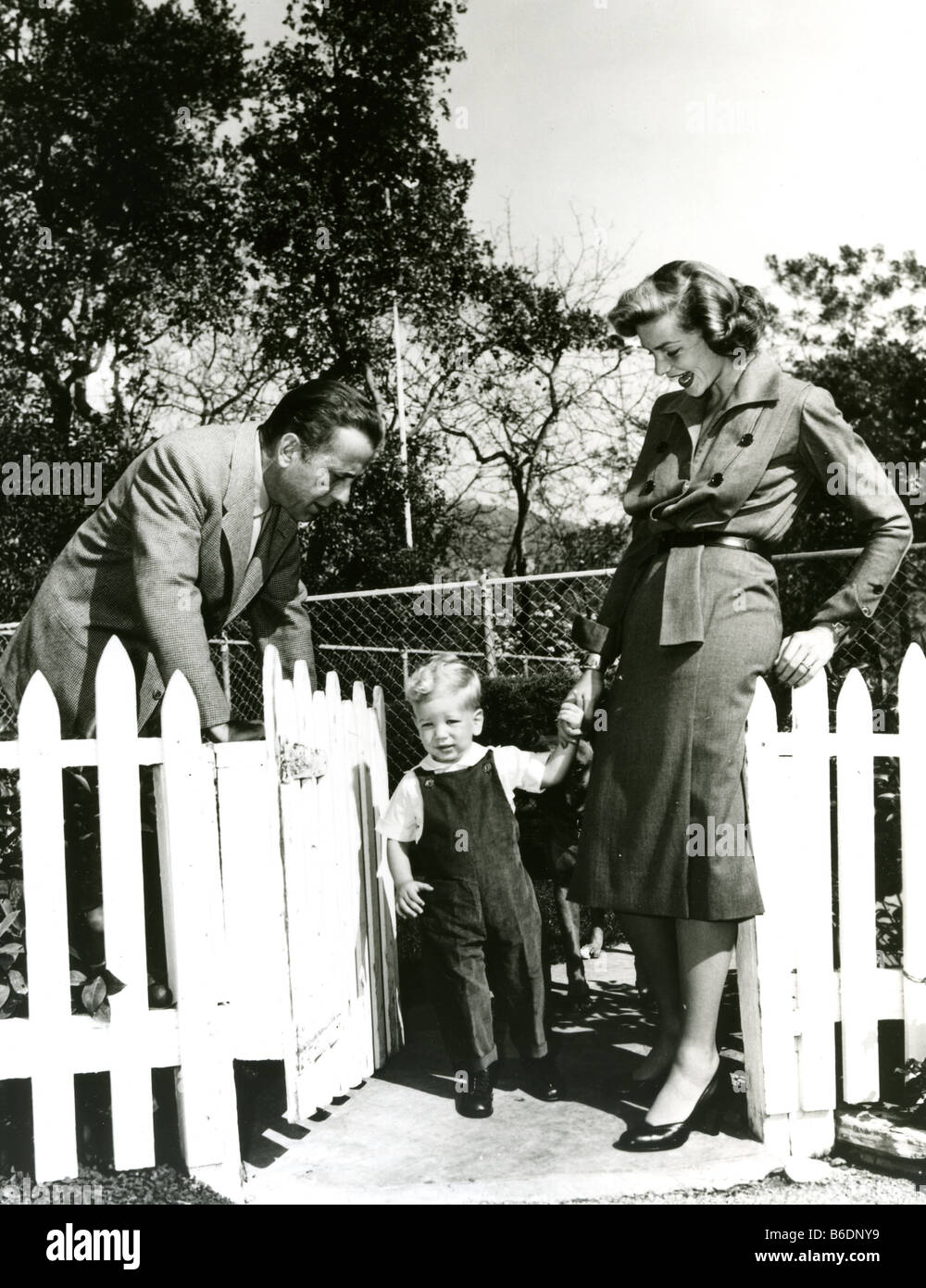 HUMPHREY BOGART and Lauren Bacall with their son Stephen in 1953 Stock ...