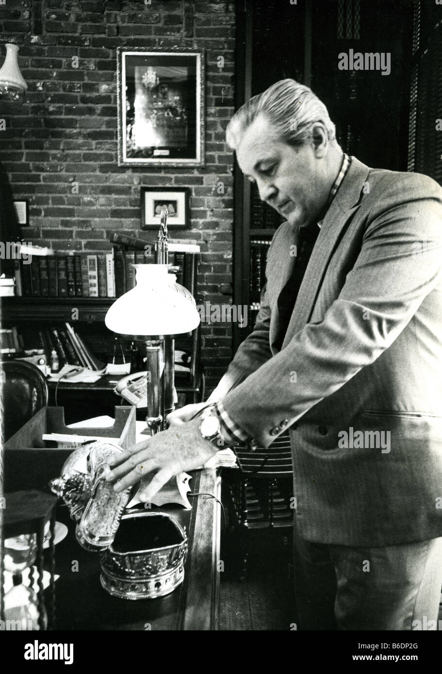 MELVIN BELLI American lawyer 1907-1996 who represented many celebrity ...
