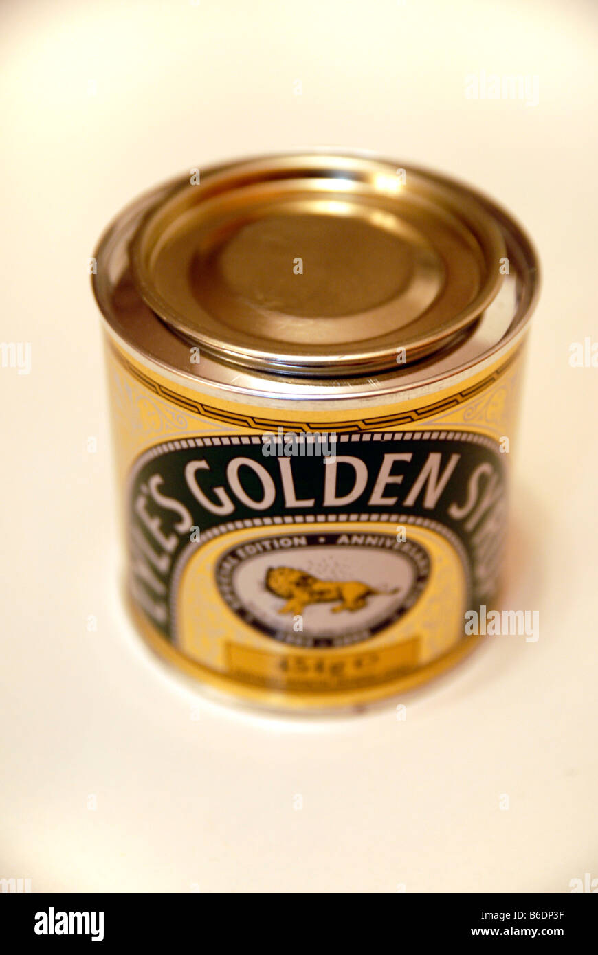 Golden syrup lyle hi-res stock photography and images - Alamy