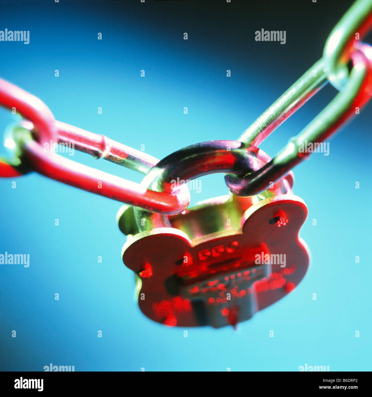 Padlock and chain Stock Photo - Alamy