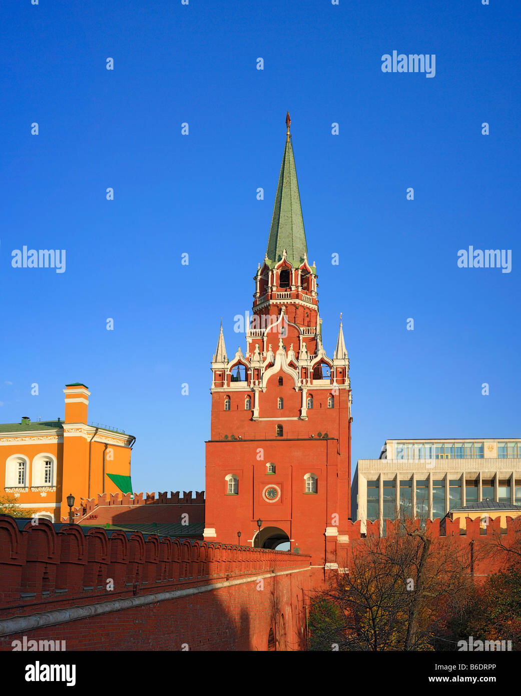 Red brick Troitskaya (Trinity) tower of Moscow Kremlin, City ...