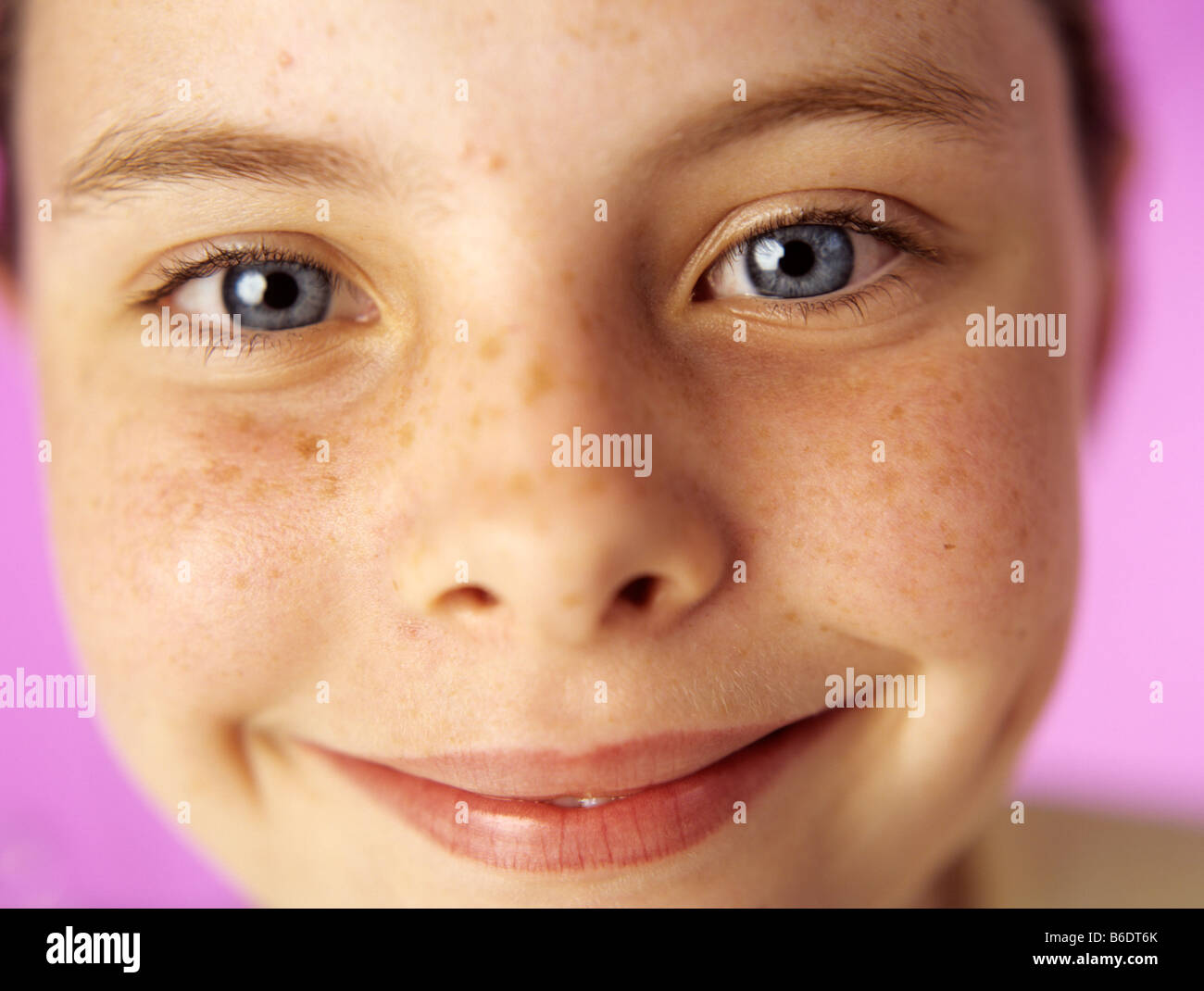 Happy girl. Smiling 8-year-old girl Stock Photo - Alamy