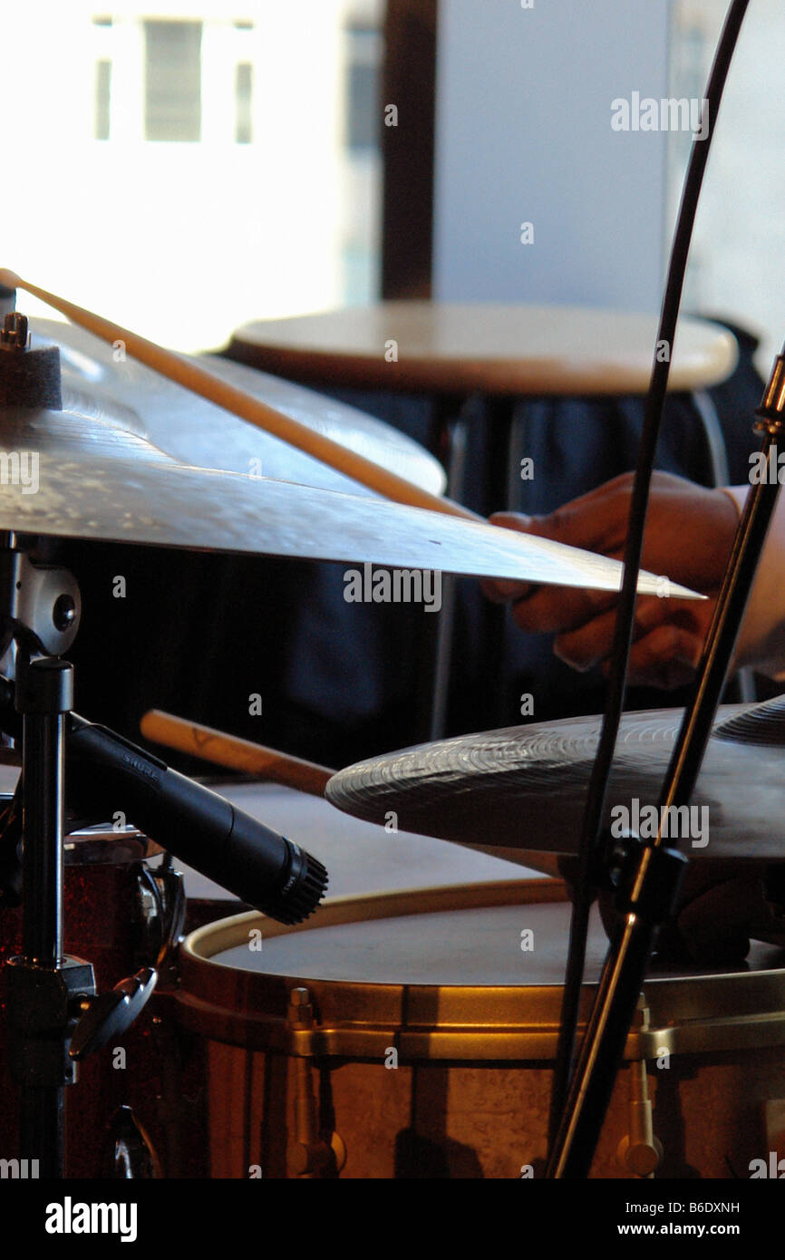 Drummer drums percussion jazz hi-res stock photography and images - Alamy