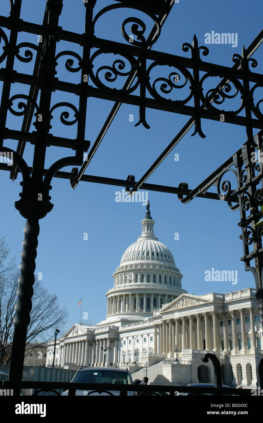 Space frame structure hi-res stock photography and images - Alamy