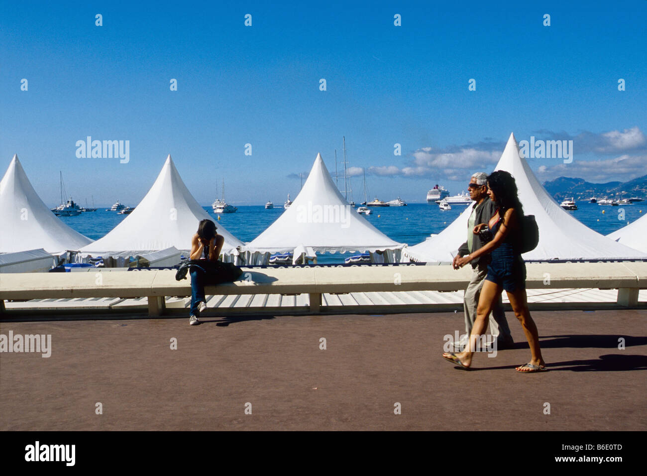 People walking on the Croisette of Cannes Stock Photo - Alamy