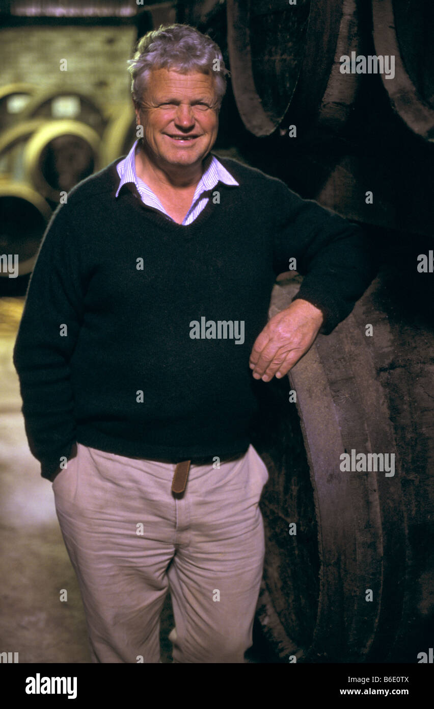 Bill chambers hi-res stock photography and images - Alamy