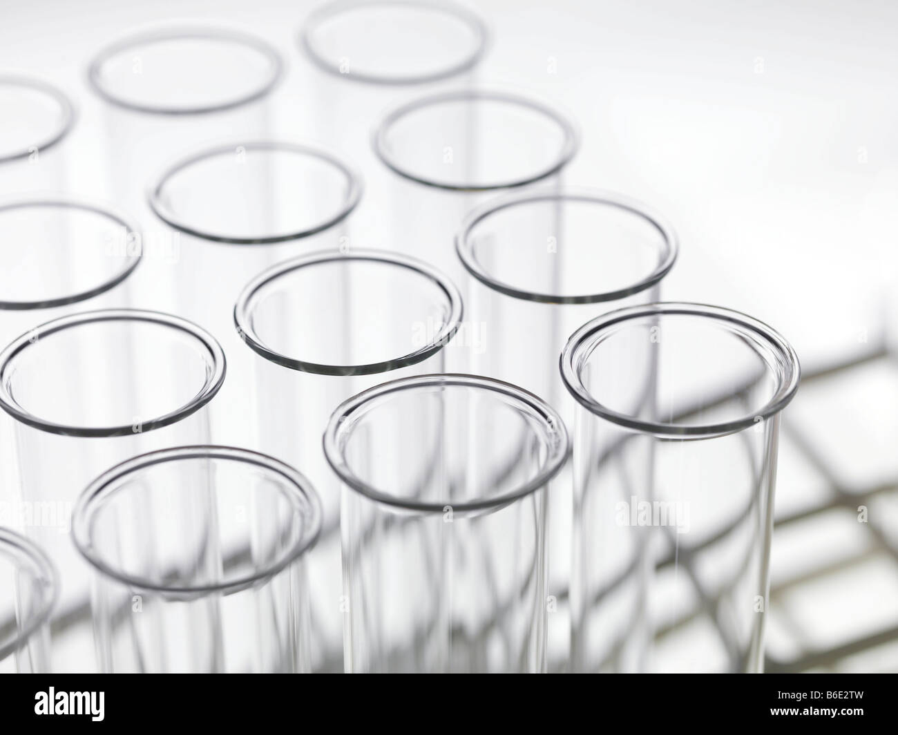 Empty test tubes in a rack hi-res stock photography and images - Alamy