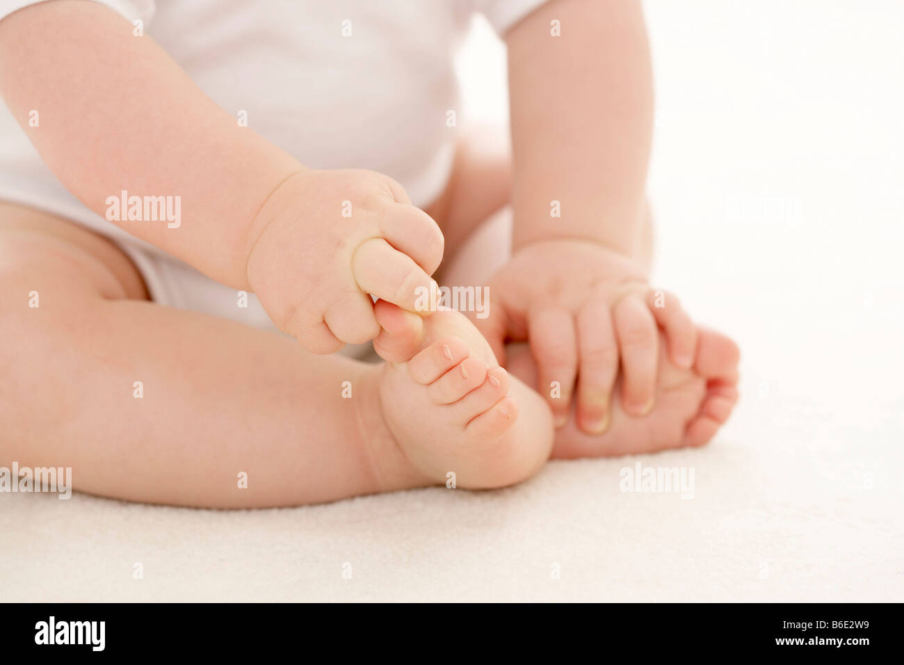Grasping reflex baby hi-res stock photography and images - Alamy