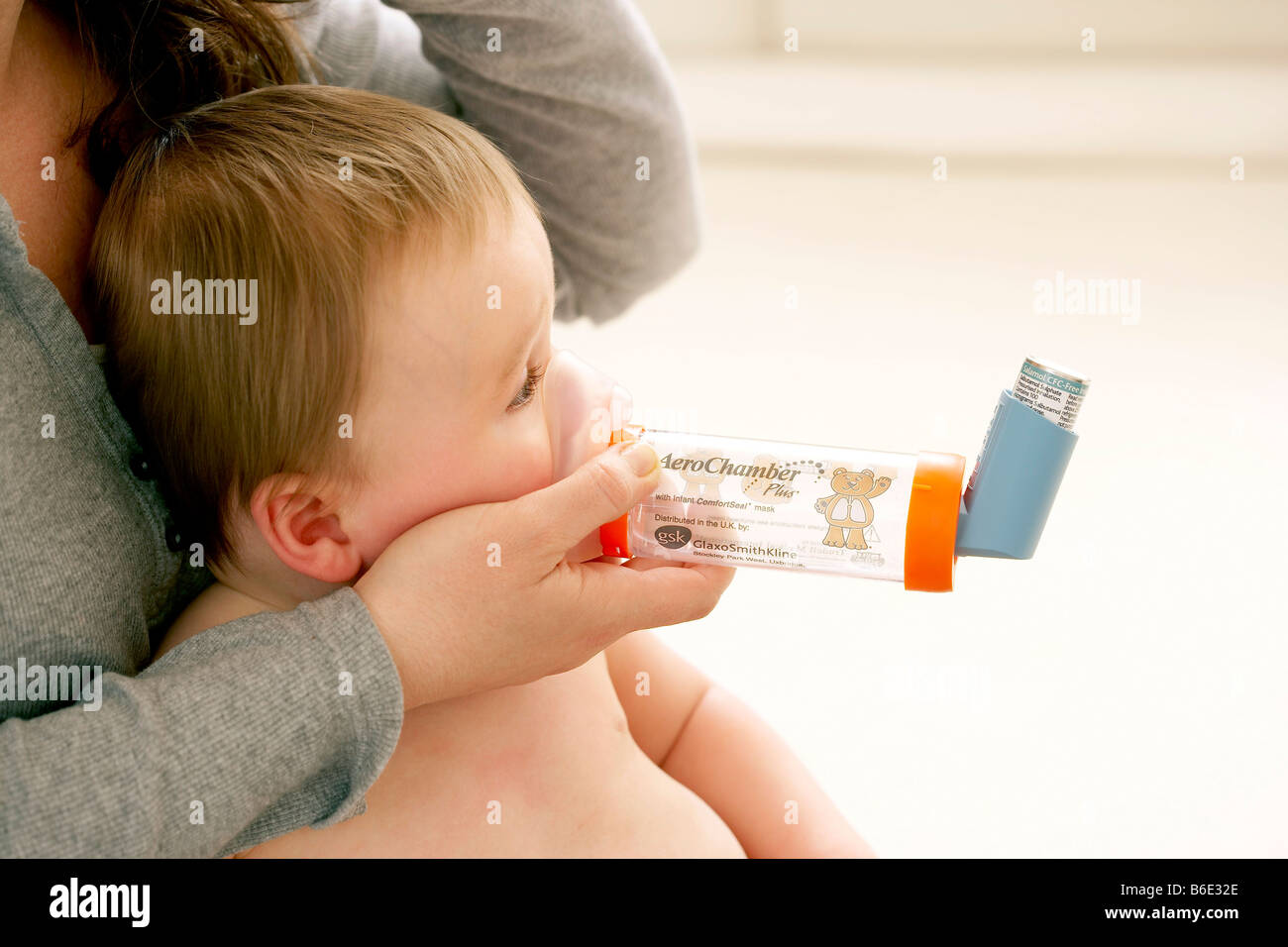 Child and asthma hi-res stock photography and images - Alamy