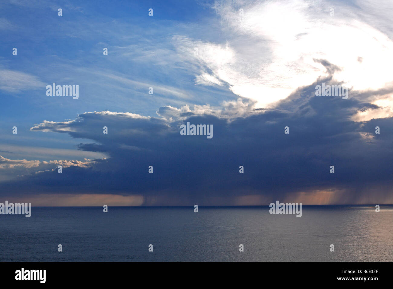 Irish sea storm wales uk hi-res stock photography and images - Alamy