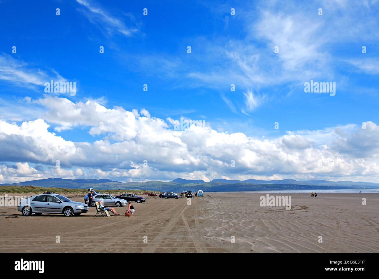 1784 Black Rock Beach Morfa Bychan Gwynedd North Wales Stock Photo - Alamy