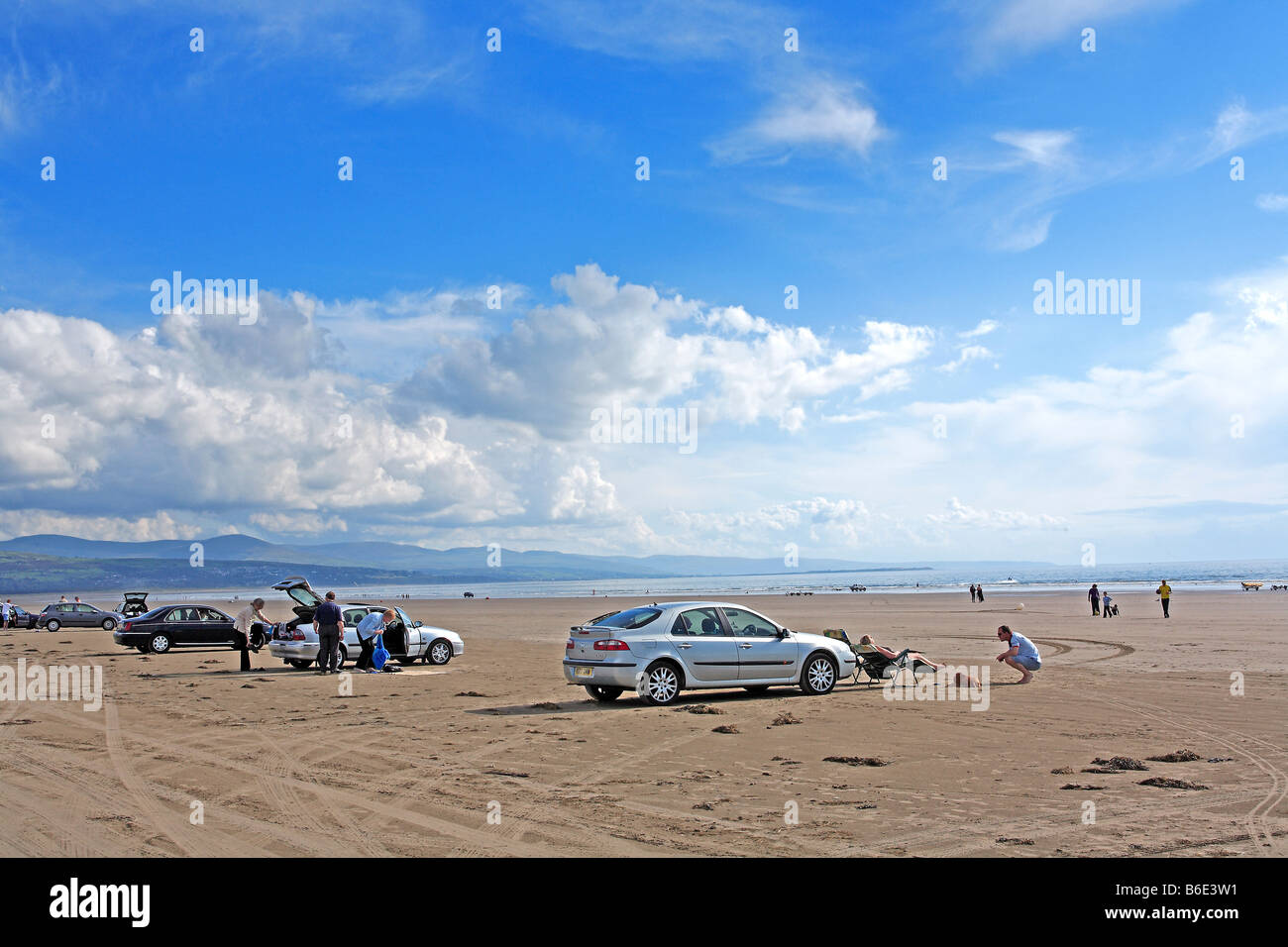 1786 Black Rock Beach Morfa Bychan Gwynedd North Wales Stock Photo - Alamy