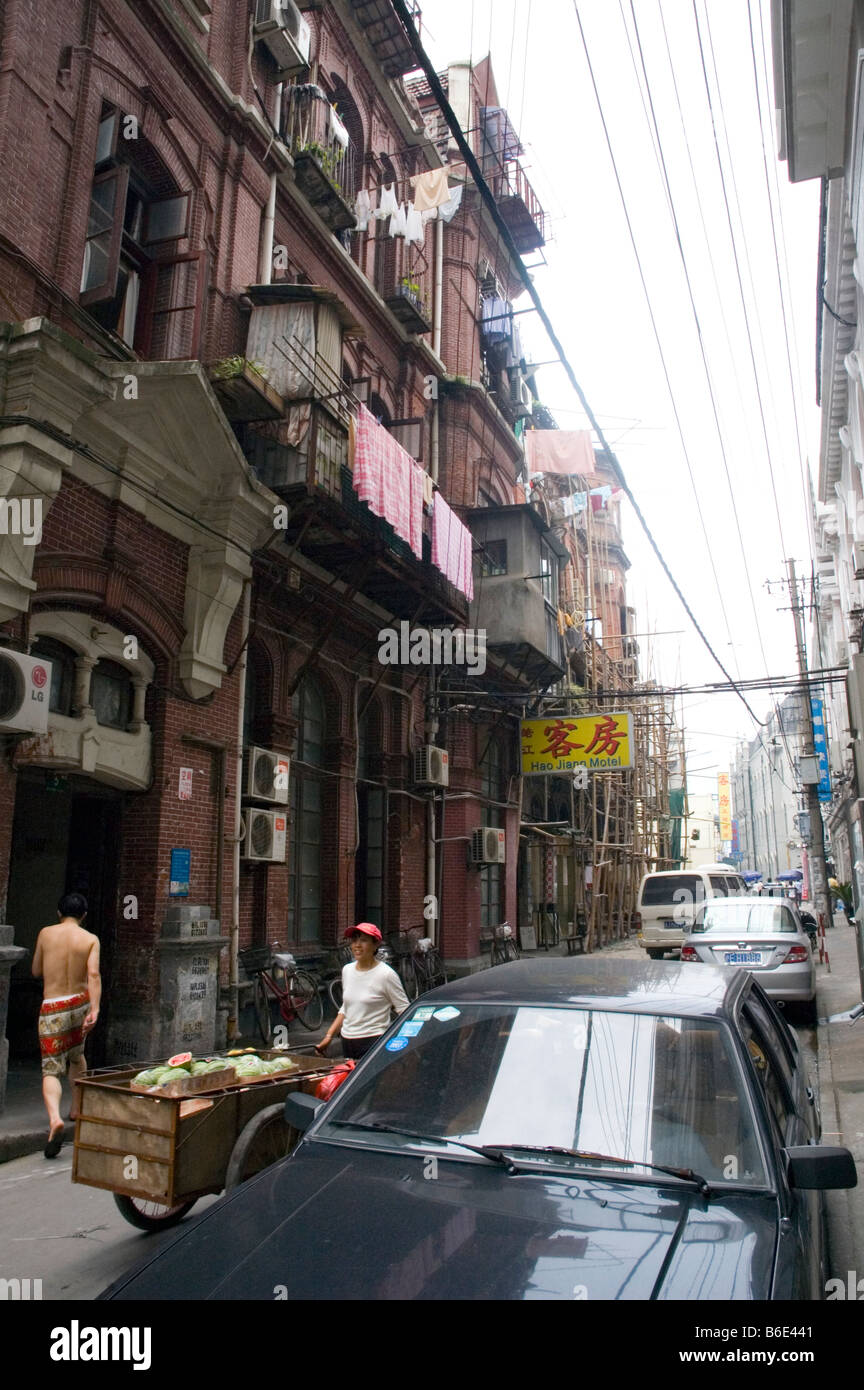 China, Shanghai. Street scene. 2007 Stock Photo - Alamy